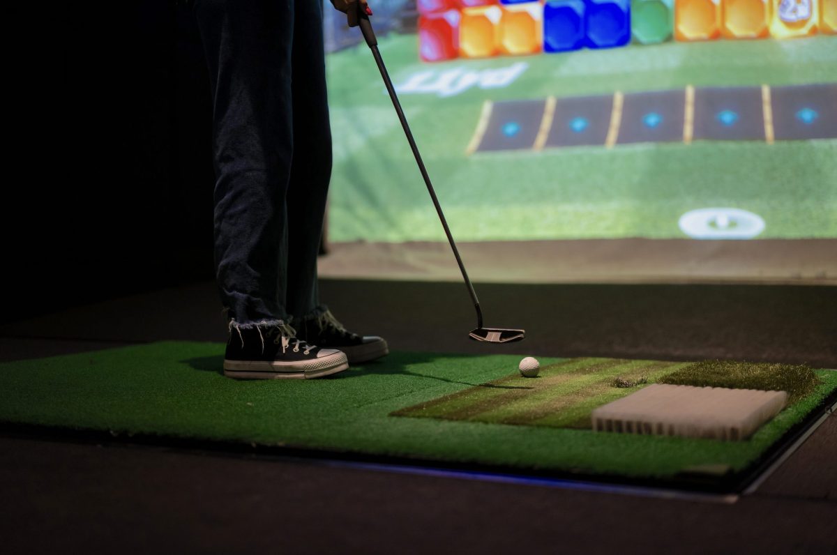 Instala en casa un simulador Golfzon - Mulligan's Golf Bar & Restaurant